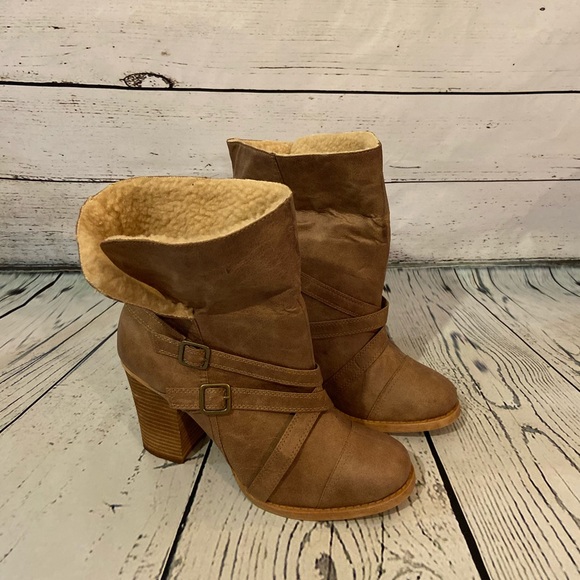 Chinese Laundry | Shoes | New Chinese Laundry Big Deal Booties Camel ...